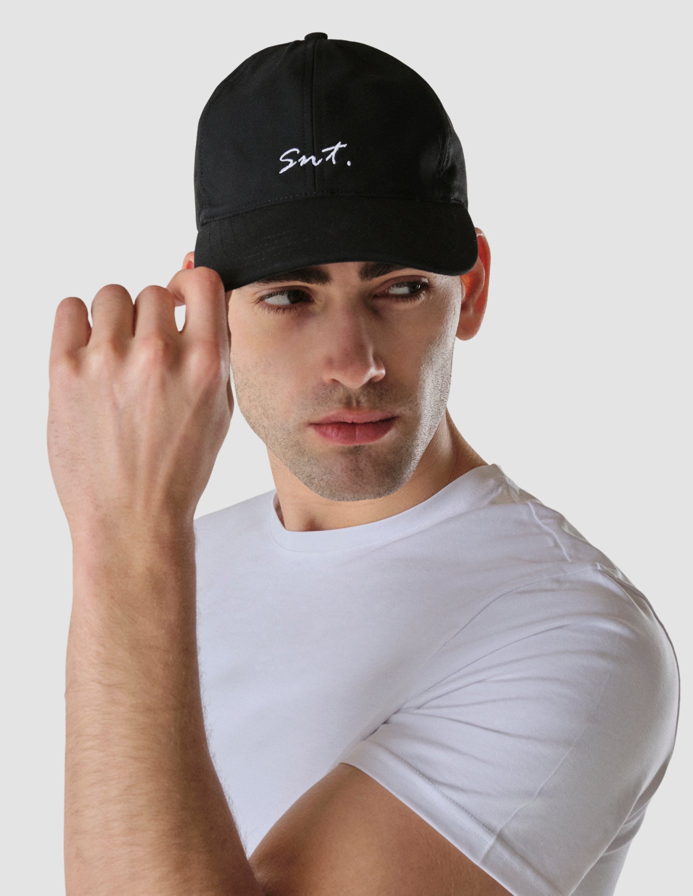 Essential Cap Black | SHAPING NEW TOMORROW