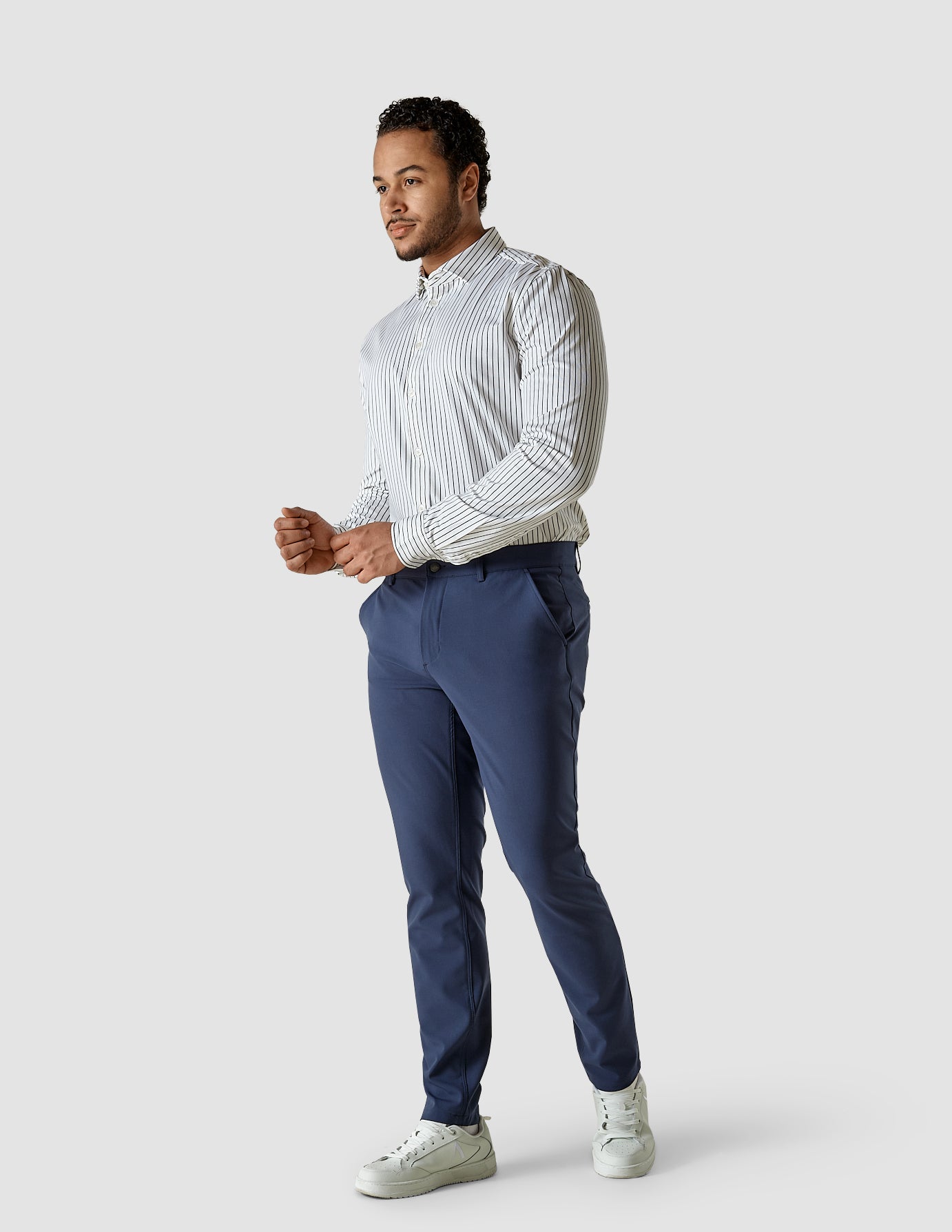 Essential Pants Regular Marine Blue | SHAPING NEW TOMORROW